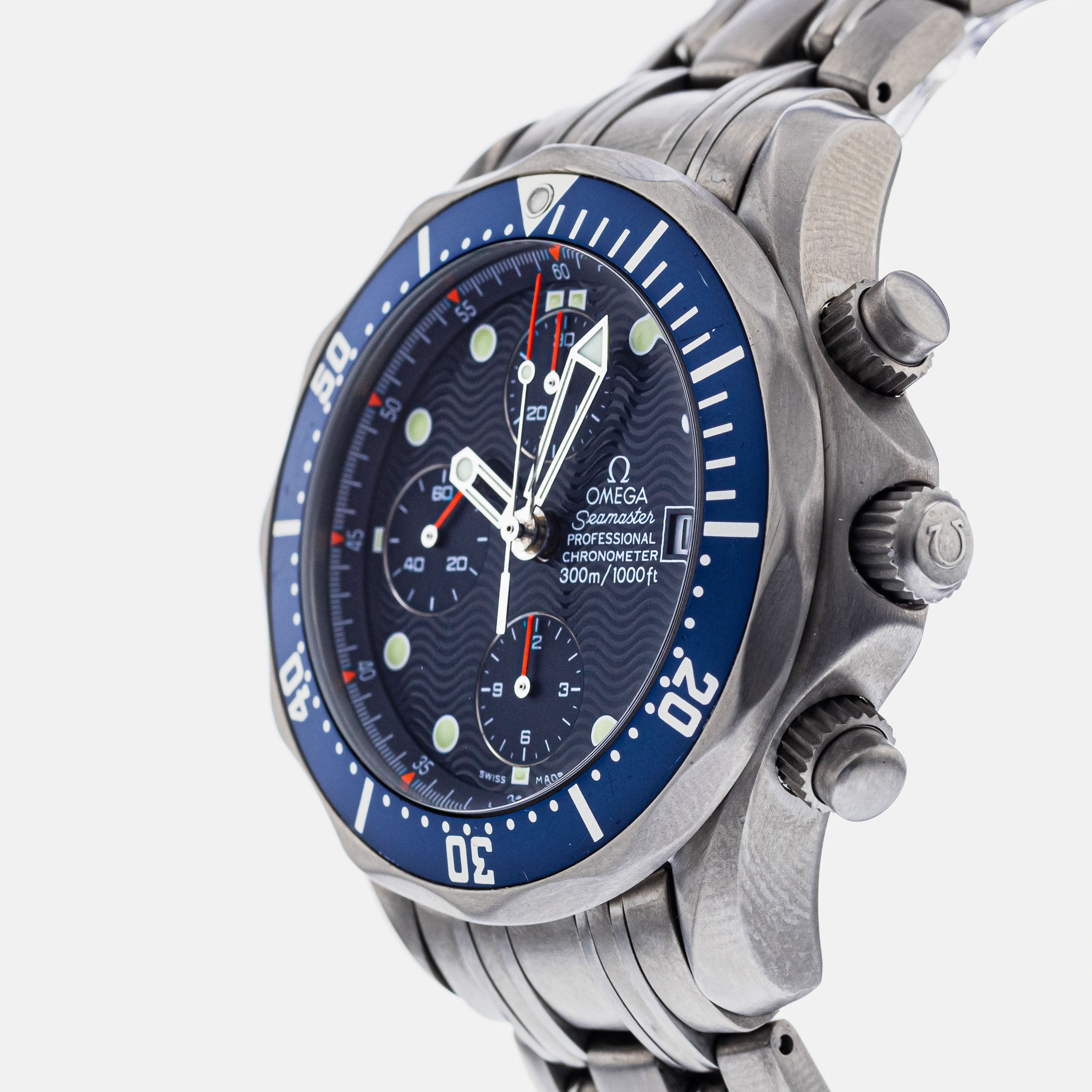 OMEGA Seamaster 300M Chrono Diver 2298.80.00 – HODINKEE Shop OMEGA Seamaster 300M Chrono Diver 2298.80.00 – HODINKEE Shop