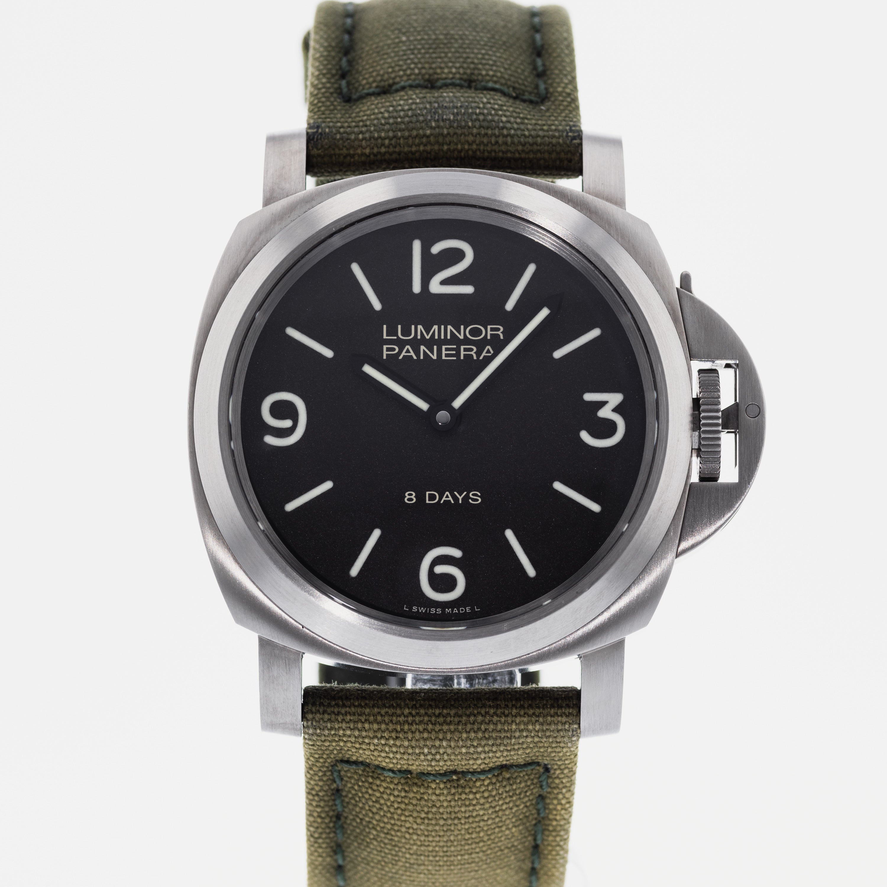 Panerai Luminor Base 8 Days Titanio PAM 562 – HODINKEE Shop